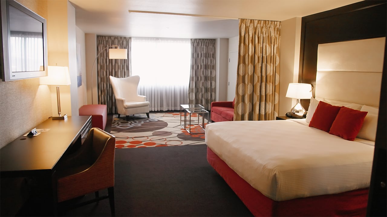 Summit Deluxe King Room | Grand Sierra Resort | Hotel in Reno, NV